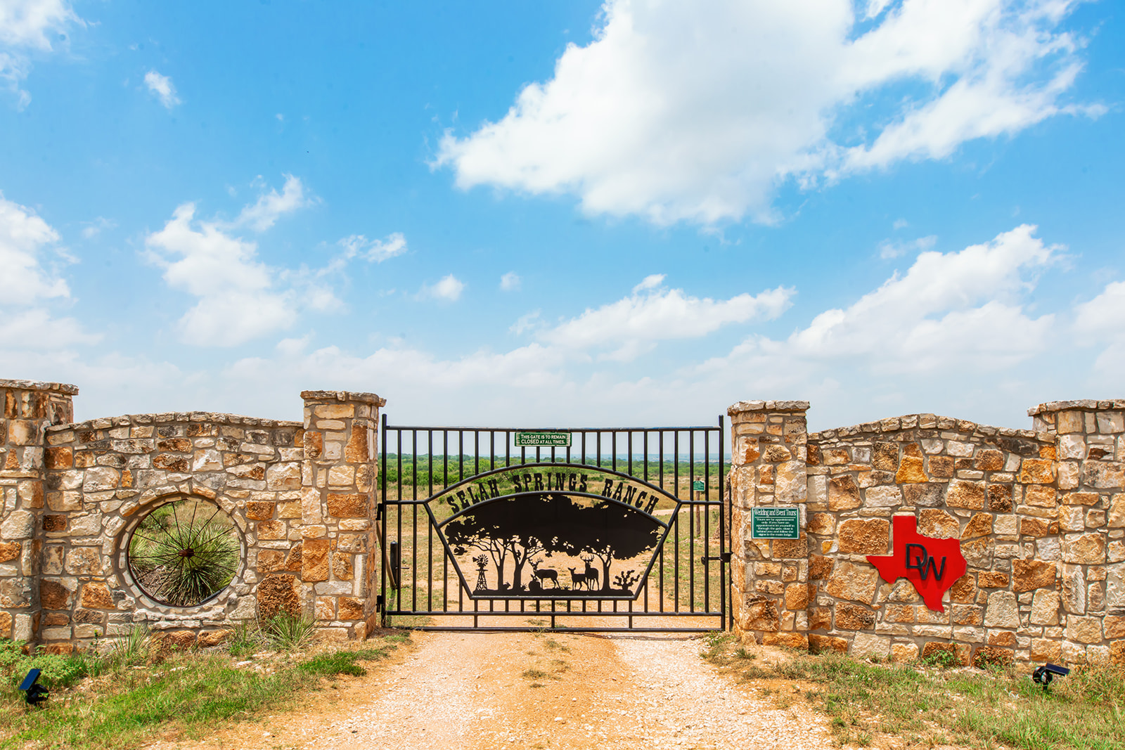 Selah Springs - Texas Family Reunions Properties